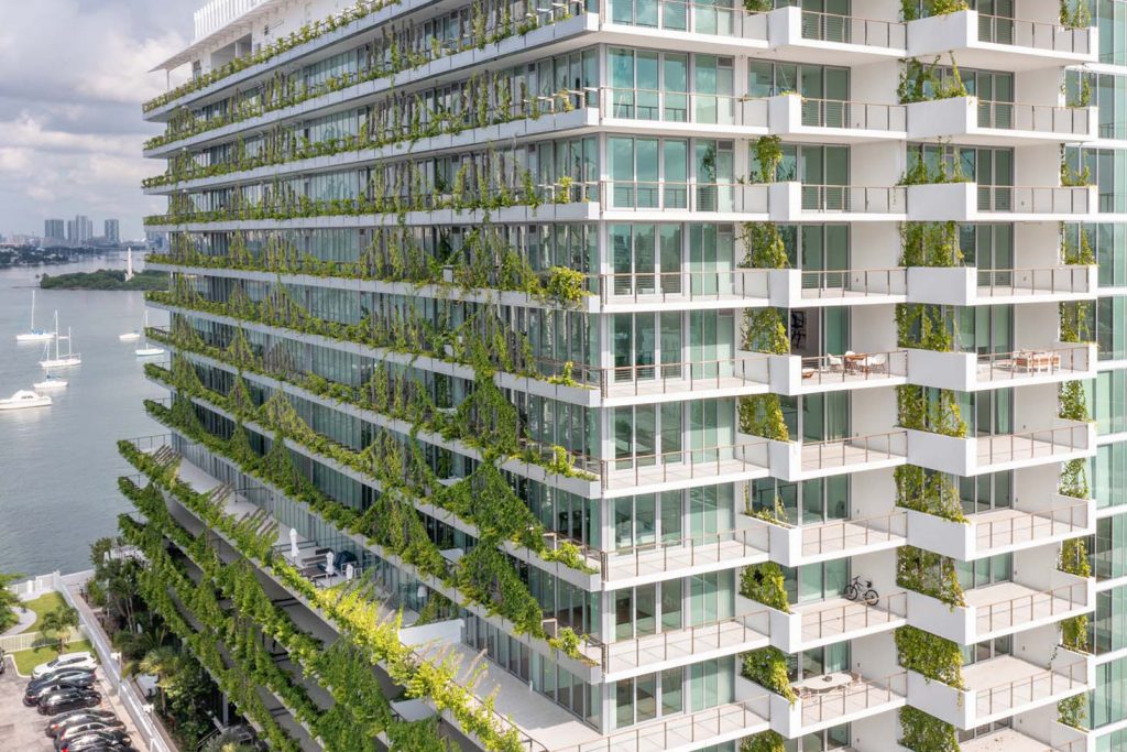 Create Architecture Model with Interfaces and Requirement Links ...